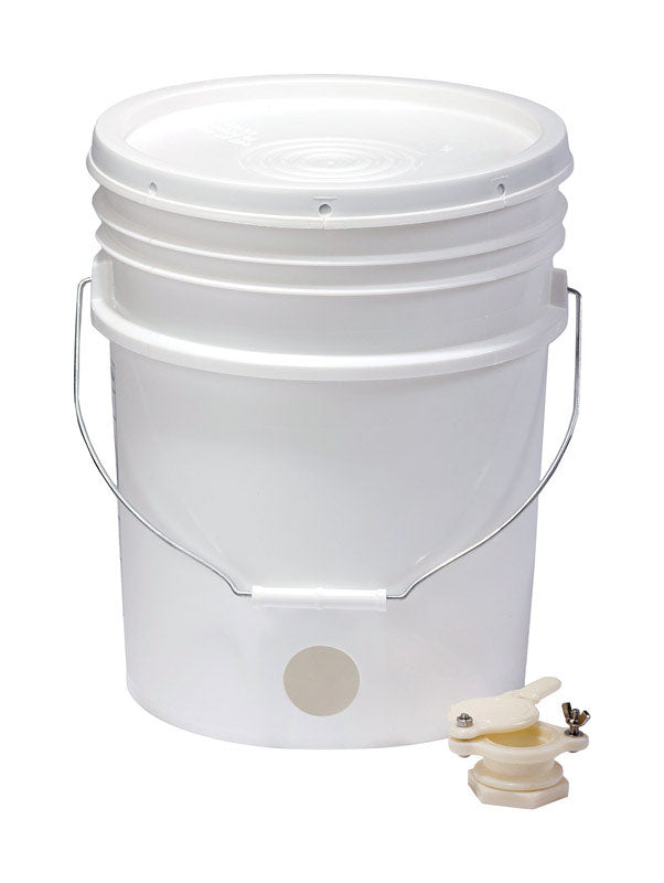 Little Giant BKT5 Bee Bucket, 5 gal, Plastic on sale, farm management ...